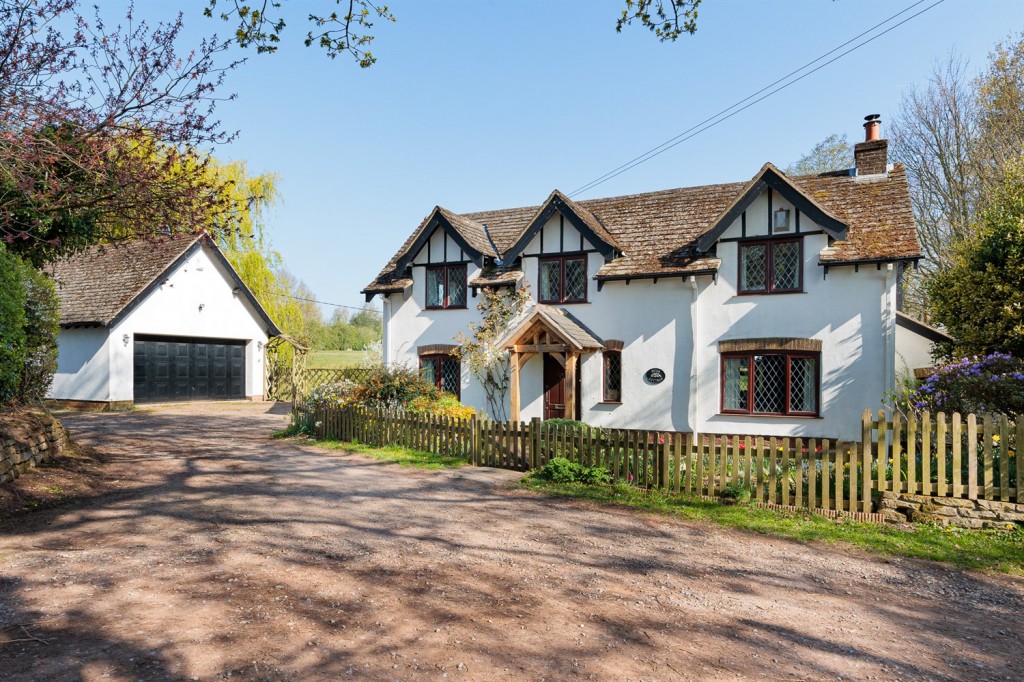 Privacy and tranquility at Hollins Hill, Utkinton, 4 bedroom, Detached