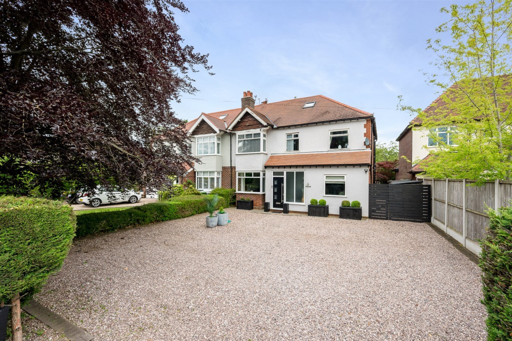 Wilmslow Road, Mottram St. Andrew, 4 bedroom, Semi Detached